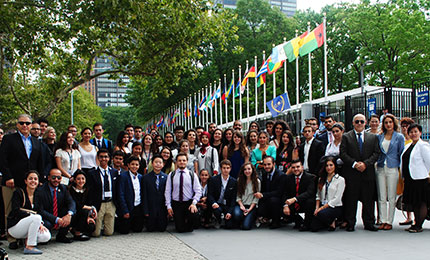 Young leaders get GOLDen experience at LAU New York | LAU News